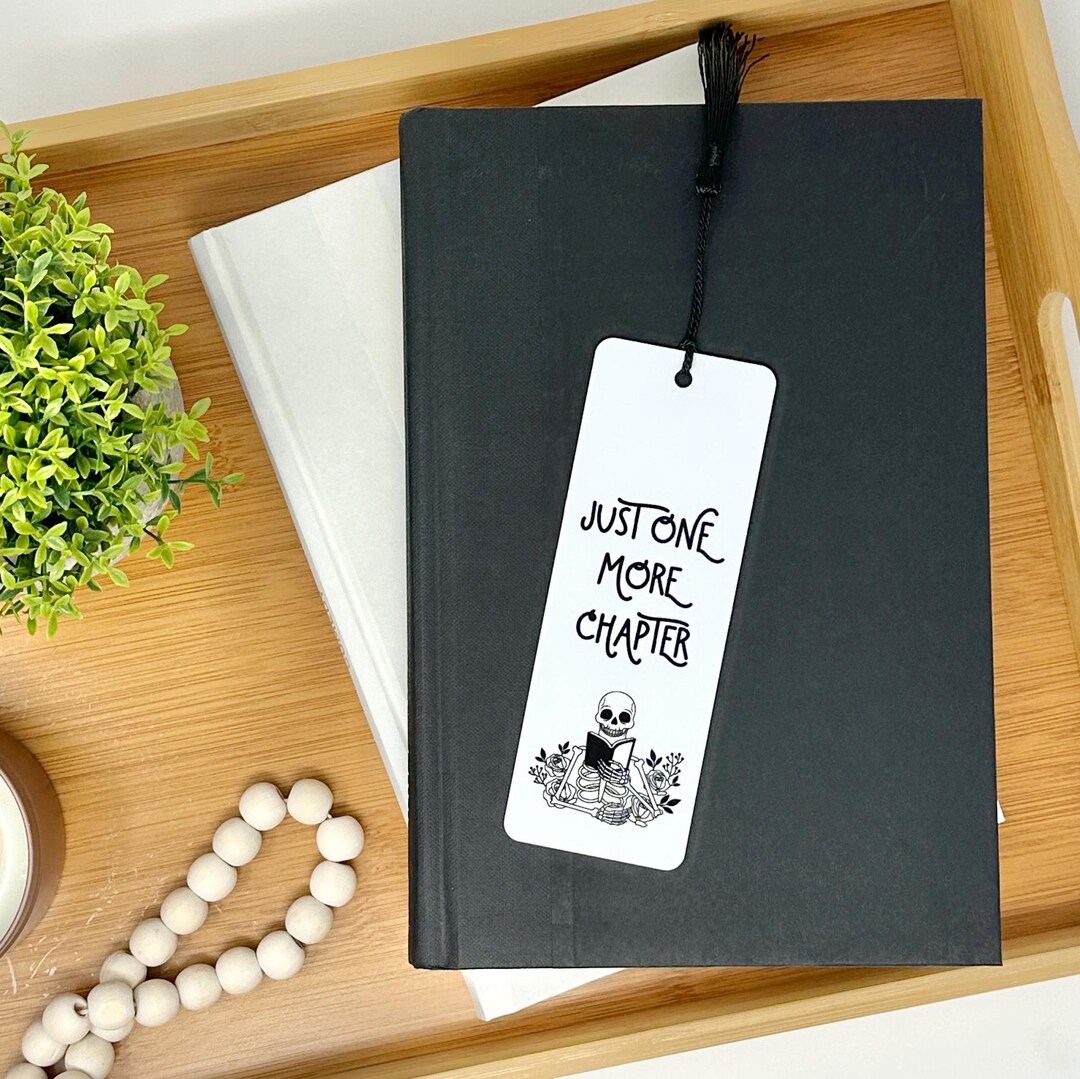 Just One More Chapter Bookmark With Tassel, Metal Bookmark for Reader ...