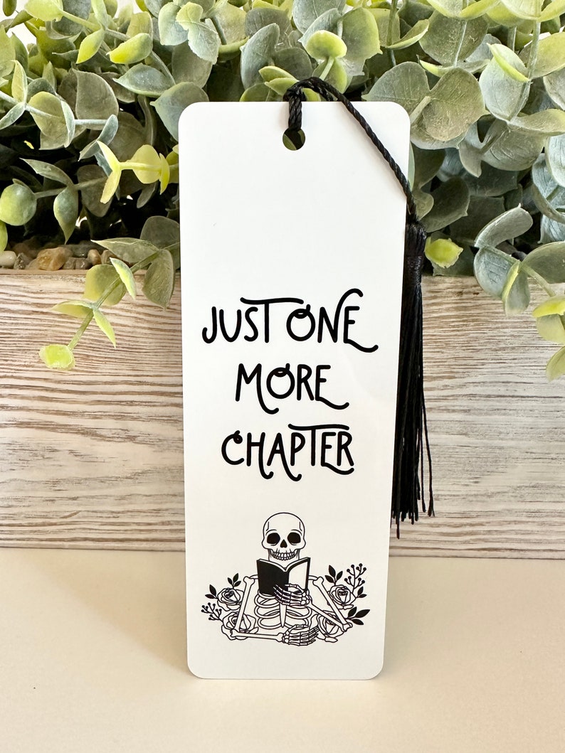 Just One More Chapter Bookmark With Tassel, Metal Bookmark for Reader ...