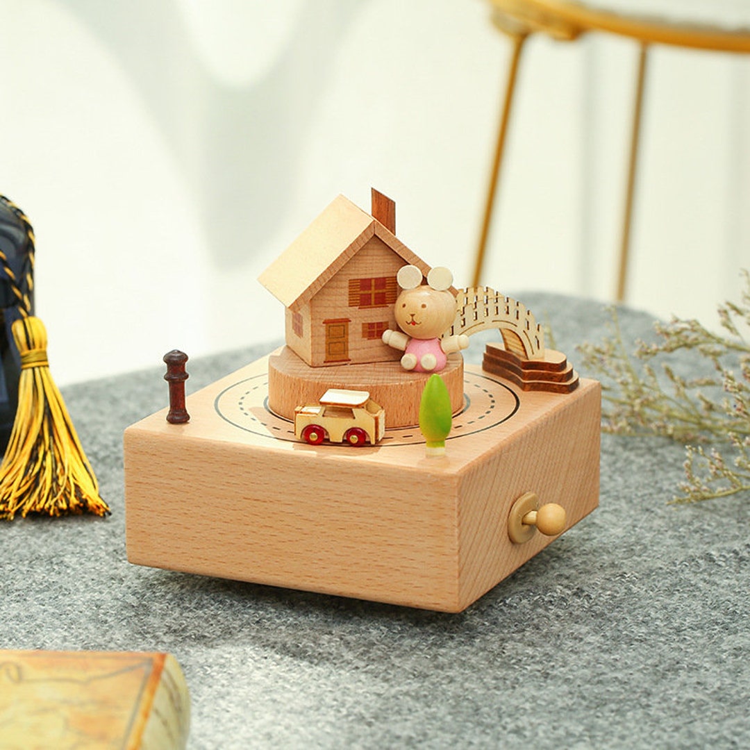 Creative Gift Birthday Present Music Box Bear House Beech Clockwork ...