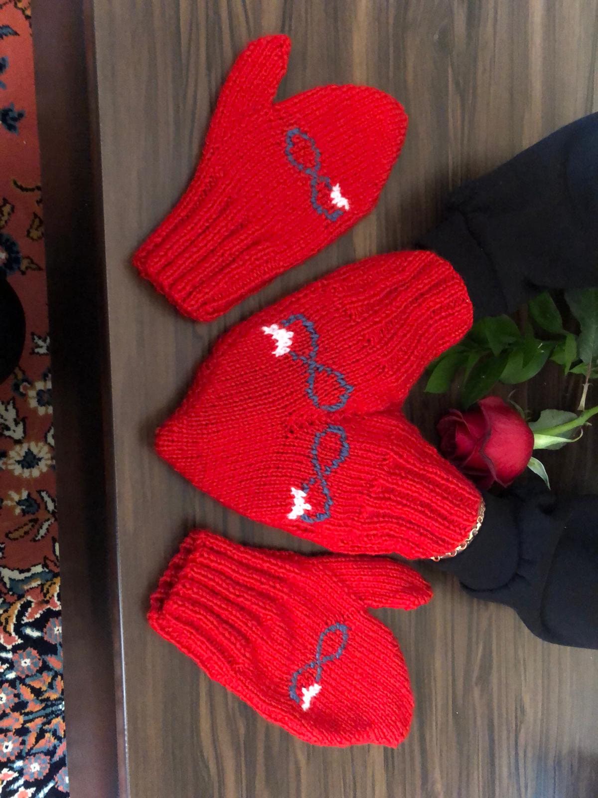 Romantic Accessory Love Glove for Couples, Hand Holding Mitten With ...