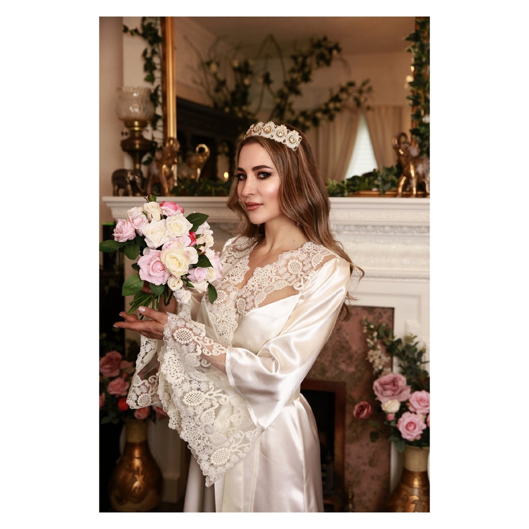 Boudoir Dress, White Bride, Getting Ready Long Lace Robe, Maxi Bridal ...