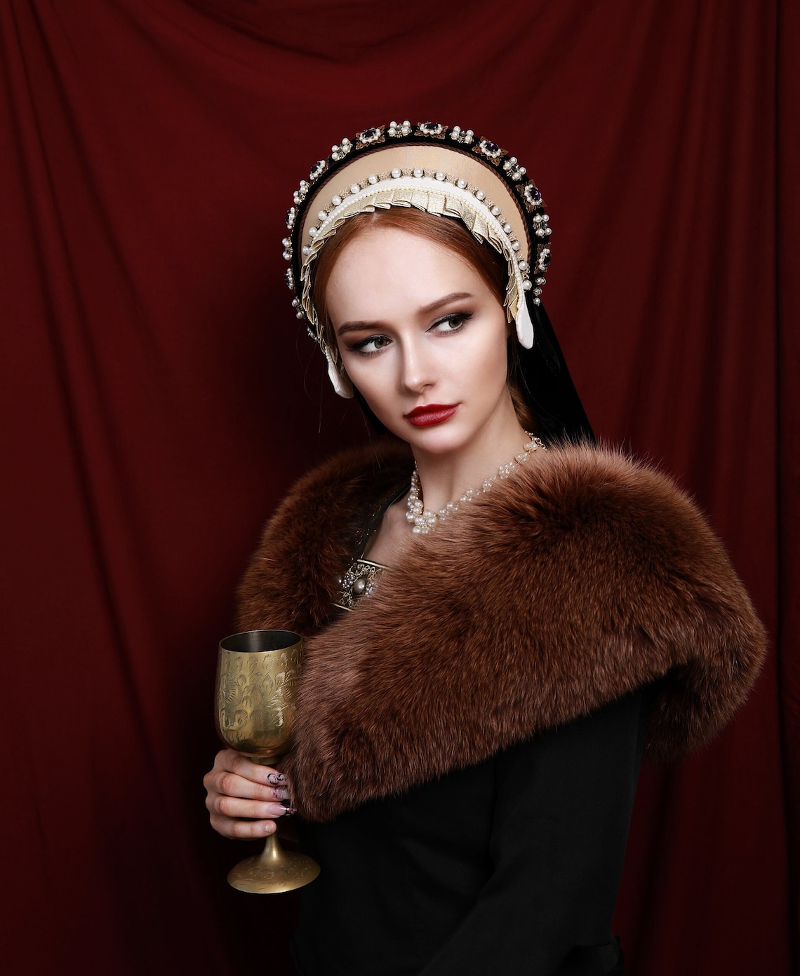 Medieval Renaissance Tudor Headpiece/ Medieval Headdress/ Escoffion ...