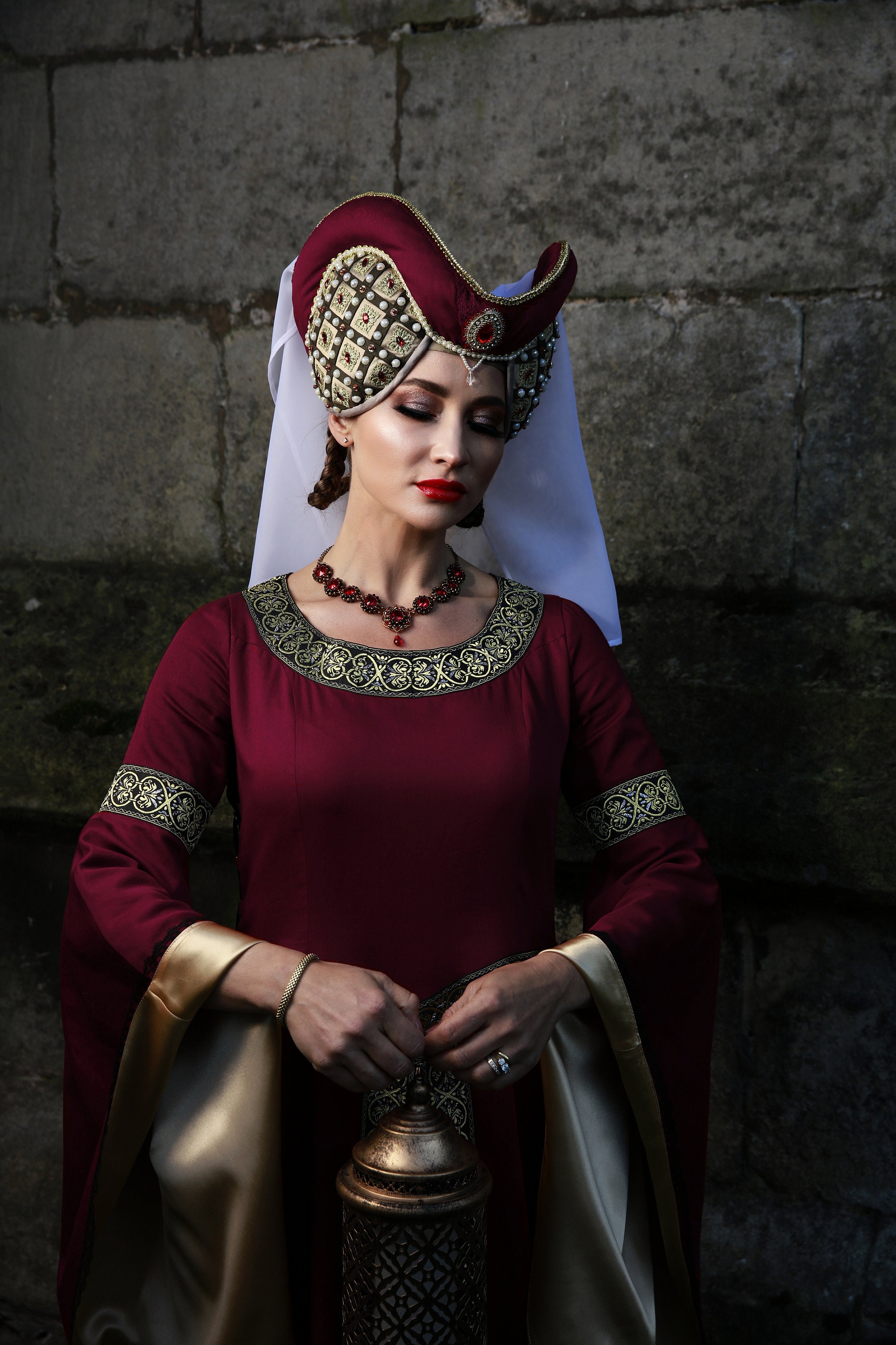 Medieval Renaissance Tudor Headpiece Renfair Headdress Escoffion ...