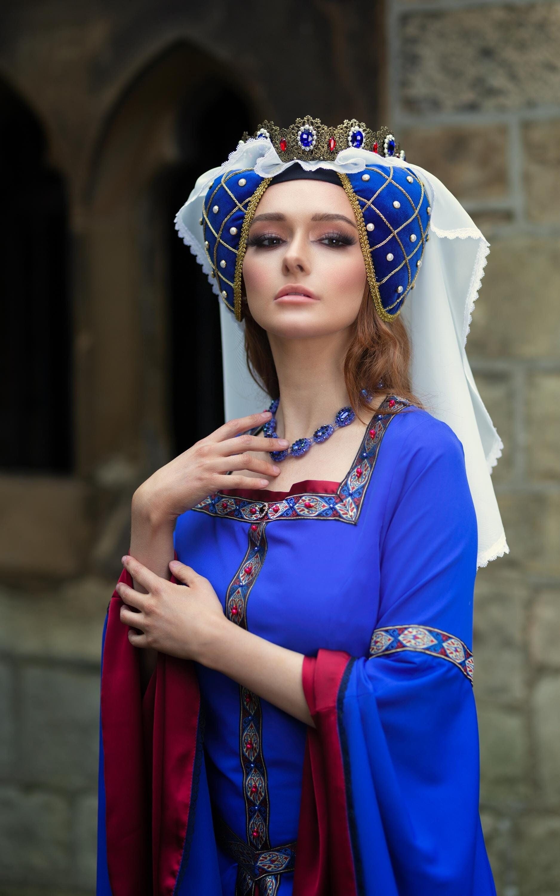 Medieval Renaissance Tudor Headpiece/ Headdress/ Escoffion/ Escoffin ...