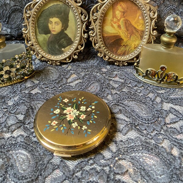 Stratton Compact - Etsy UK