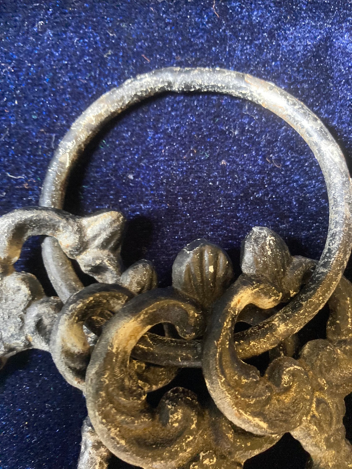 Old Castle Keys of Cast Iron - Etsy