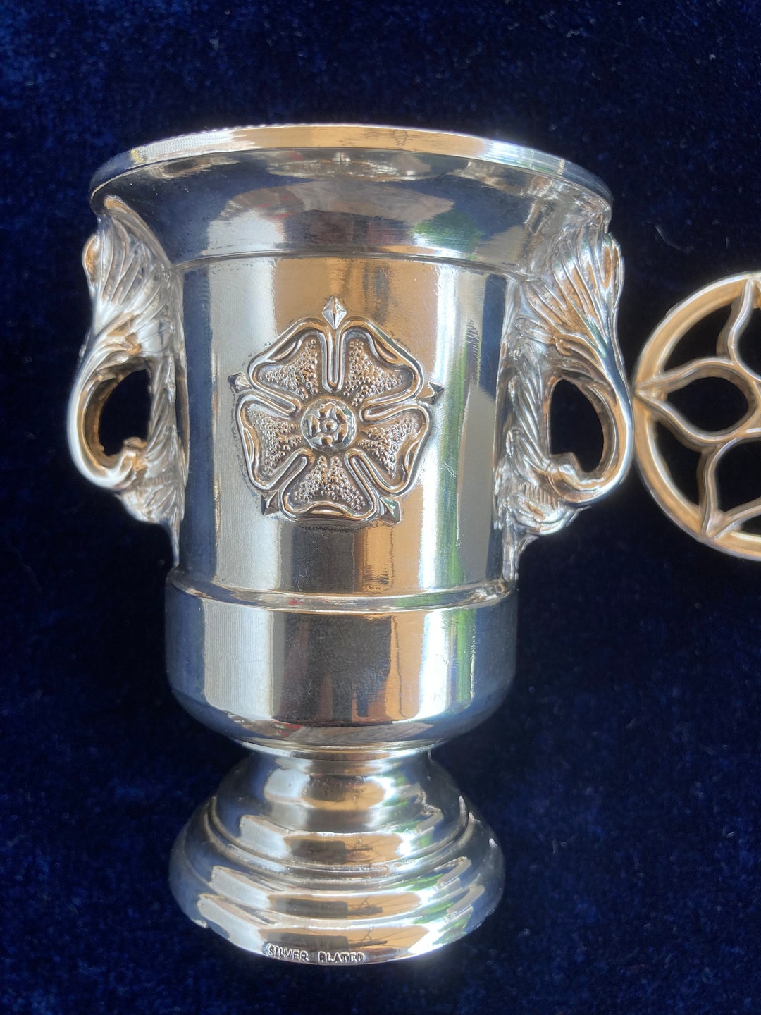 Grenadier Vase With Lid, Tudor Rose Design Flower Vase From the 1950s ...