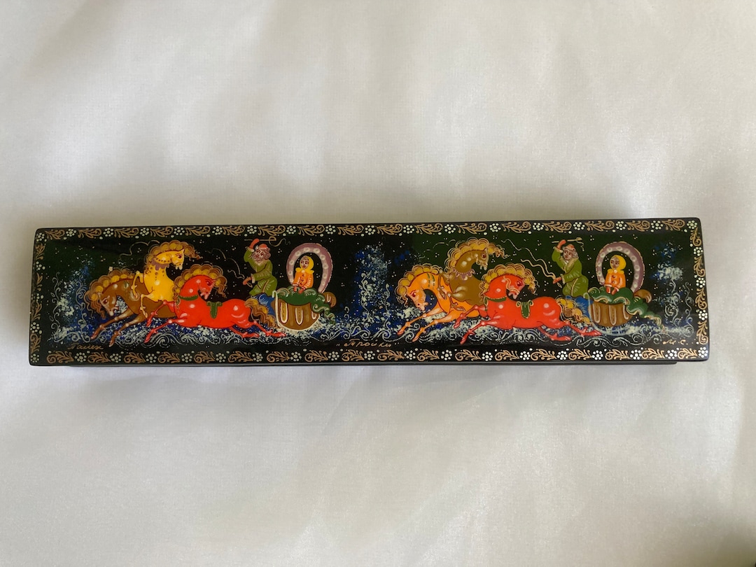 Palekh Lacquer Box "troiki" Handmade and Hand Painted. - Etsy