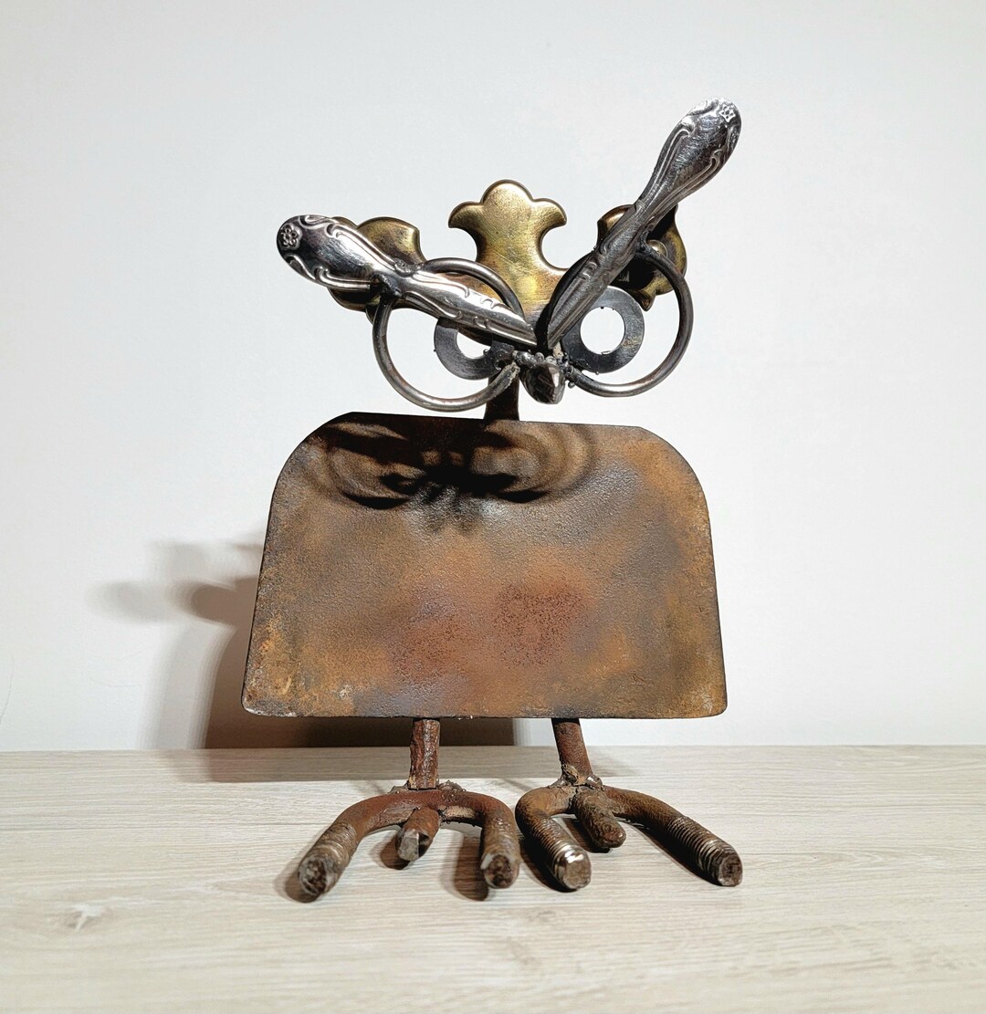 Judgy Upcycled Metal Owl Sculpture – One of a Kind Scrap Metal Garden ...