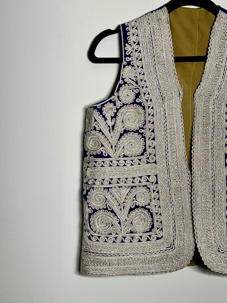 Vintage Hand Embroidery Afghan Vest - Etsy