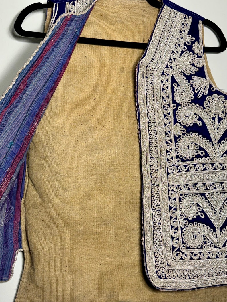 Vintage Hand Embroidery Afghan Vest - Etsy