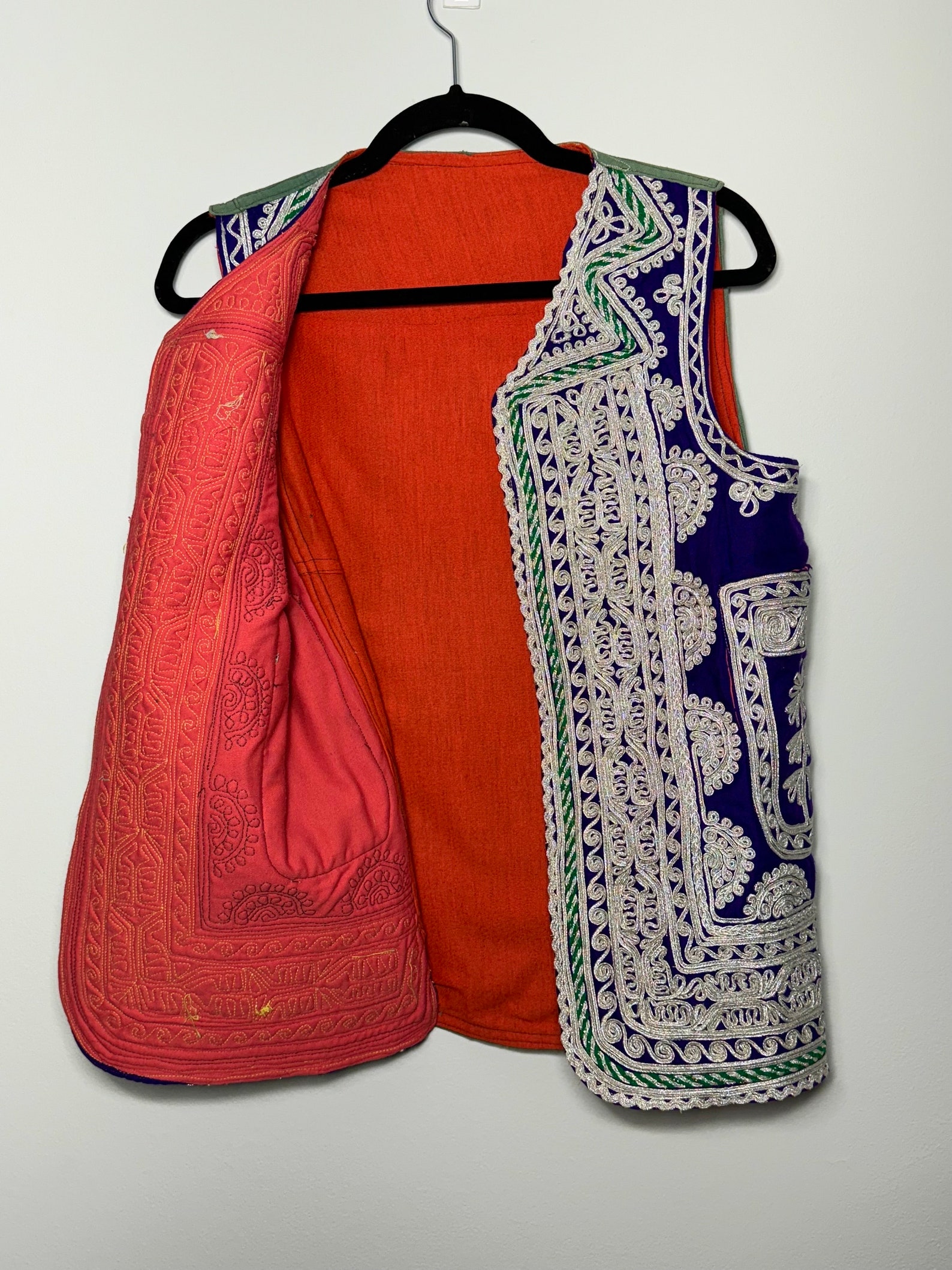 Vintage Hand Embroidery Afghan Vest - Etsy