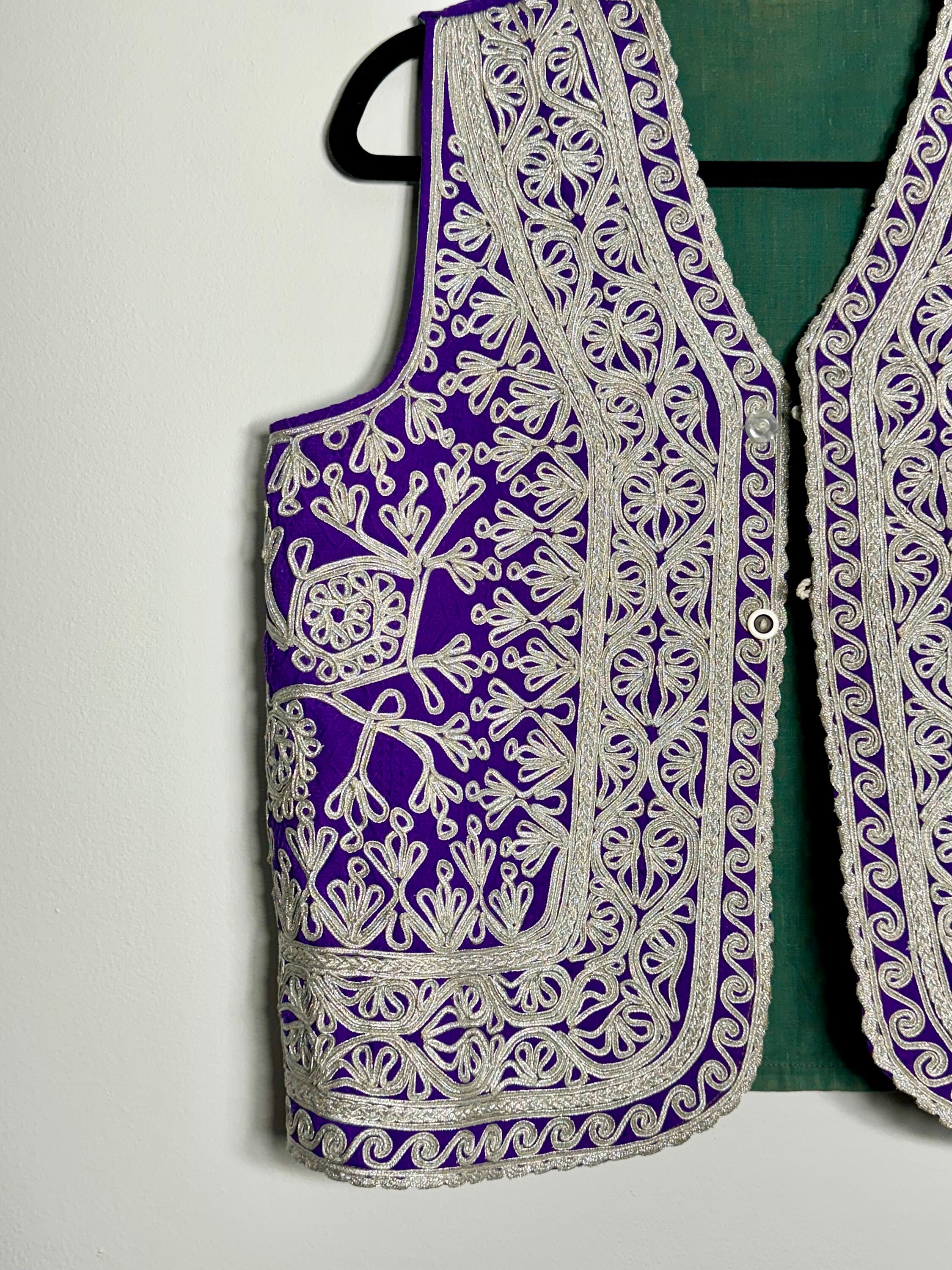 Vintage Hand Embroidery Afghan Vest - Etsy