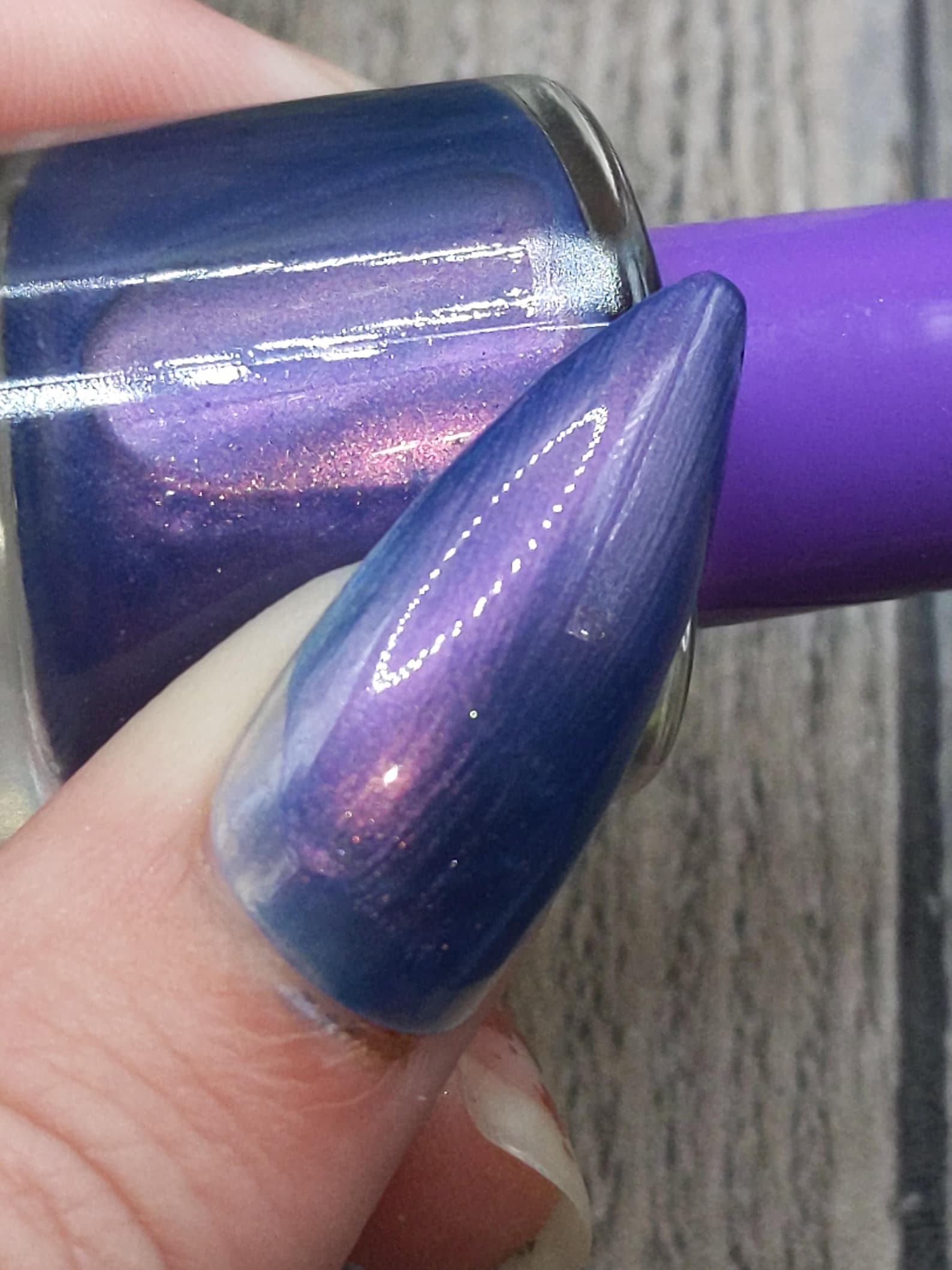 GRAPE FIZZ Purple Blue Nail Polish, Pink Shift, Shimmer Nail Polish 8ml ...