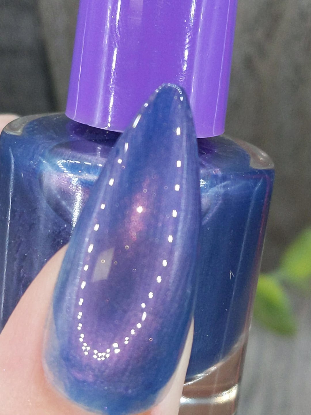 GRAPE FIZZ Purple Blue Nail Polish, Pink Shift, Shimmer Nail Polish 8ml ...