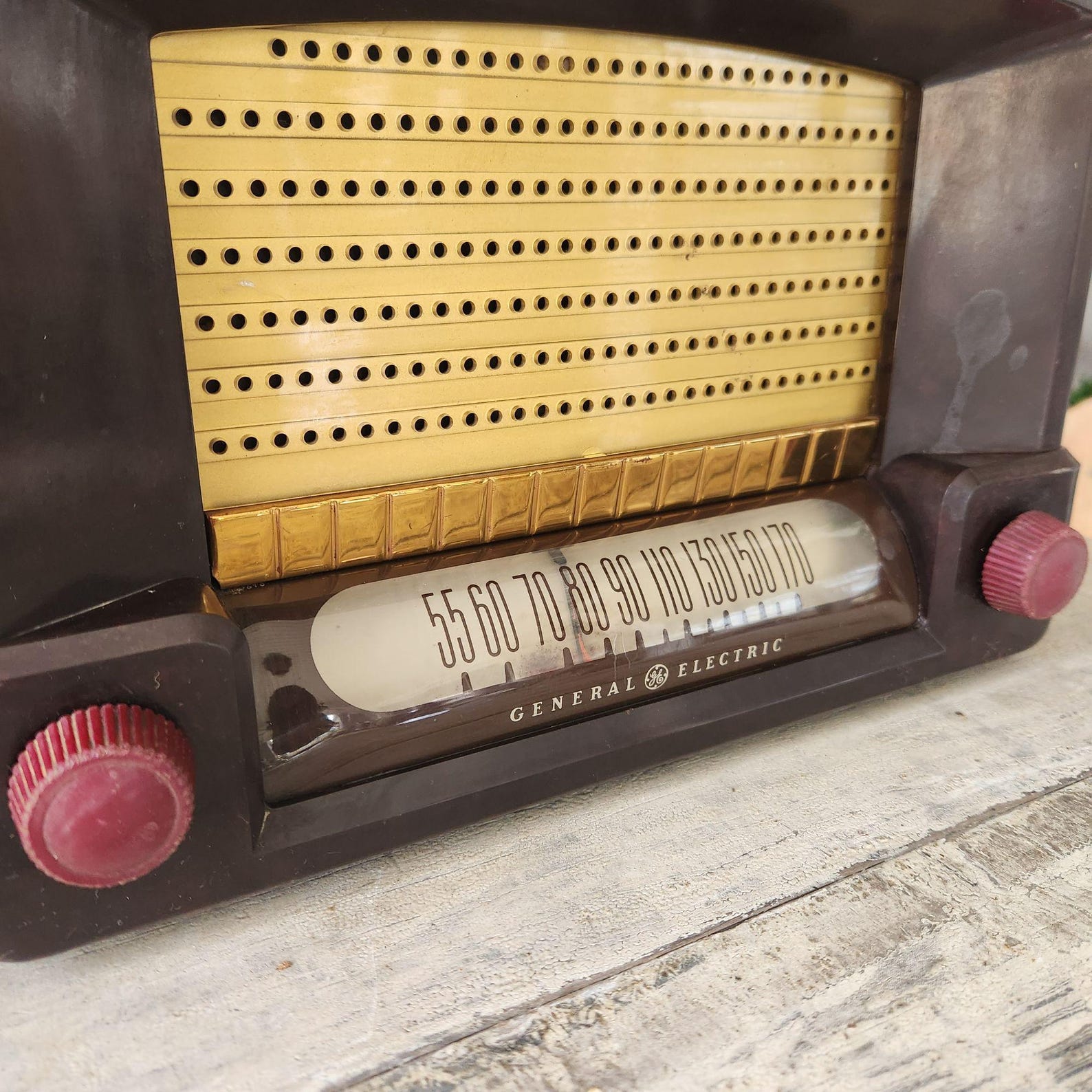 1940s GE Radio Retrofitted With Bluetooth Vintage Upcycled Bluetooth ...