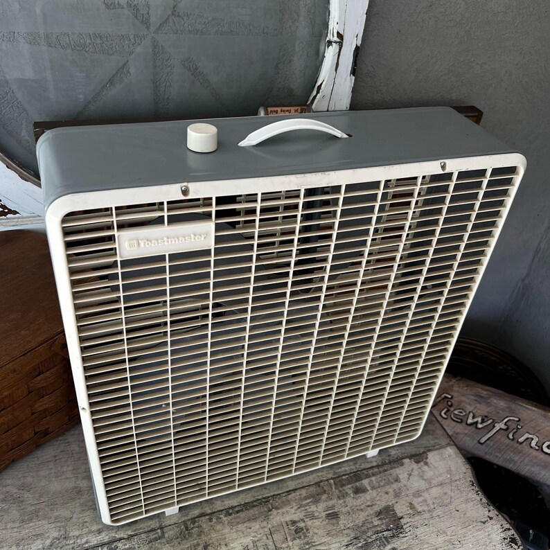 Vintage Toastmaster 20" 3-speed Box Fan - Model 4437 - Grey Retro Fan ...