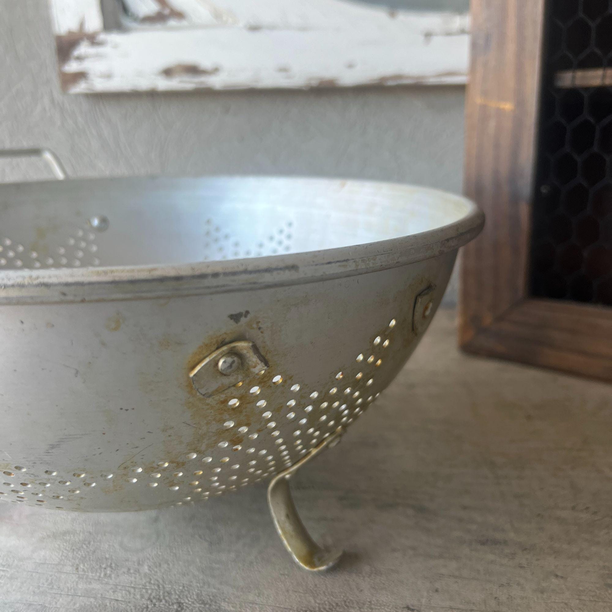 Vintage Aluminum Star Mirro 3-footed Colander | Mid-century Kitchen ...