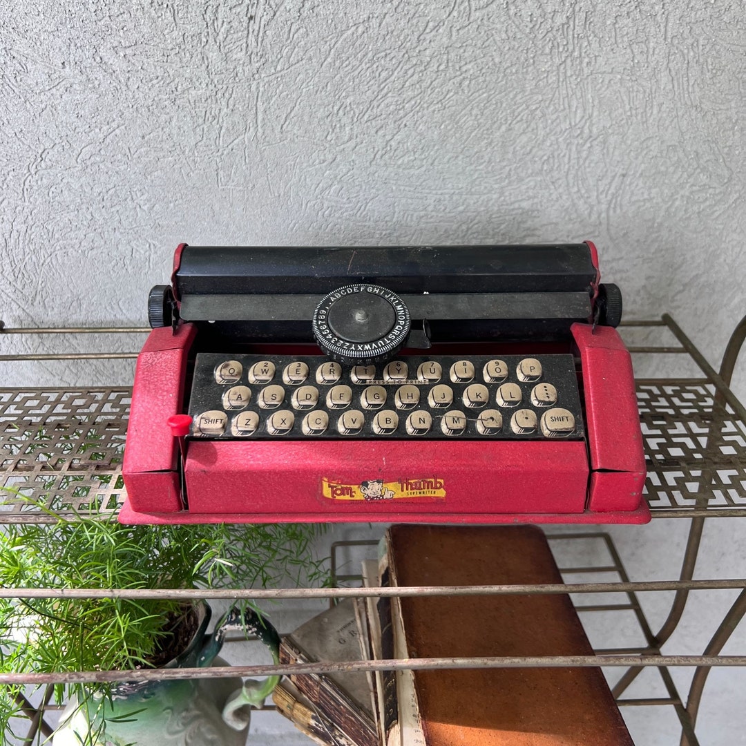 Vintage Red Tom Thumb Junior Typewriter Toy - Collectible Child's ...