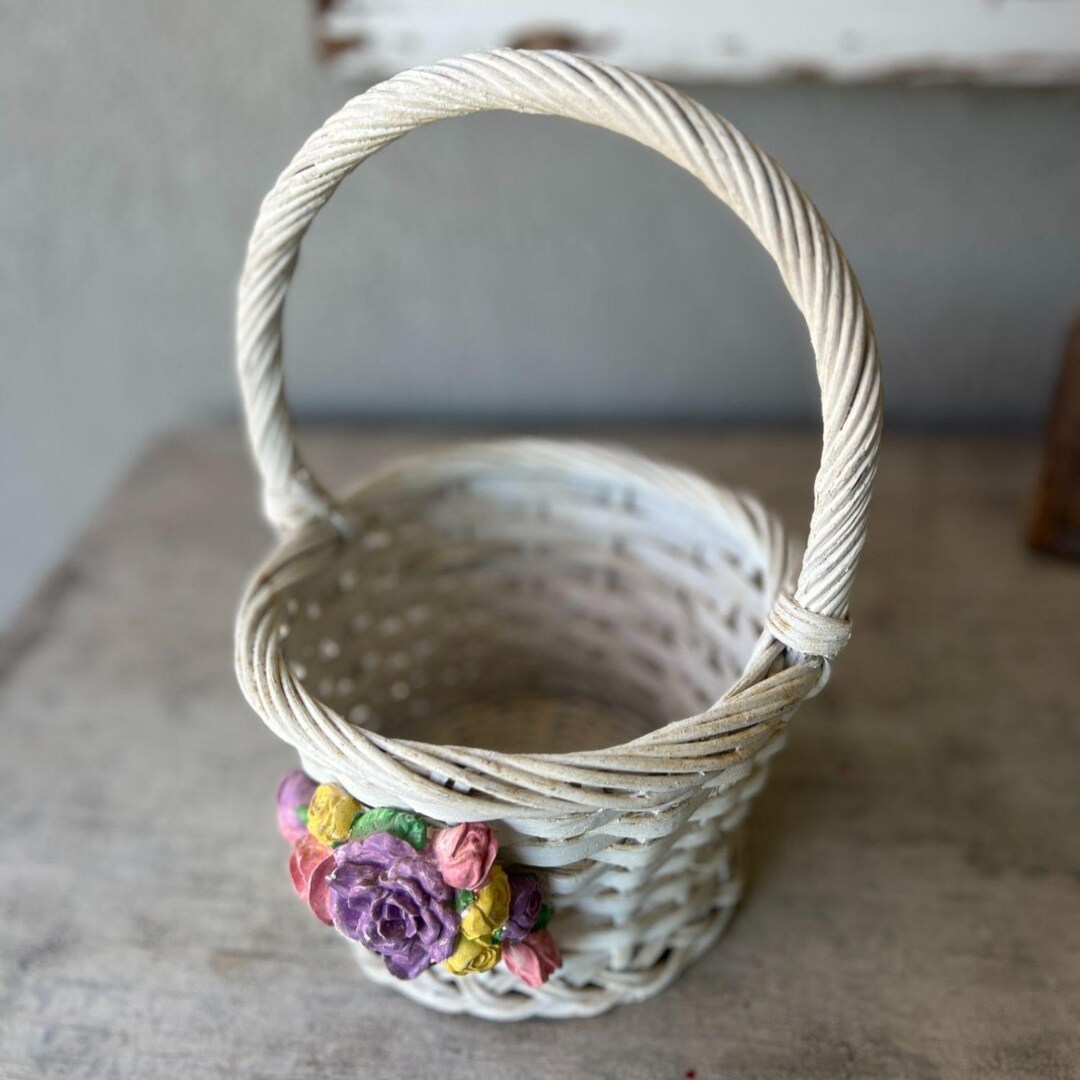 Vintage Woven White Wicker Basket With Floral Accents - Etsy