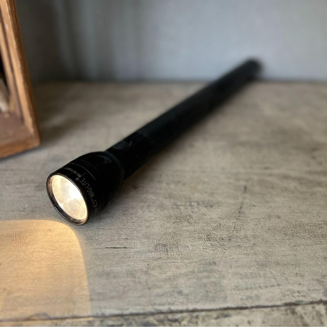 Vintage Maglite 6 D-cell Black Flashlight 19.5-inch - Etsy