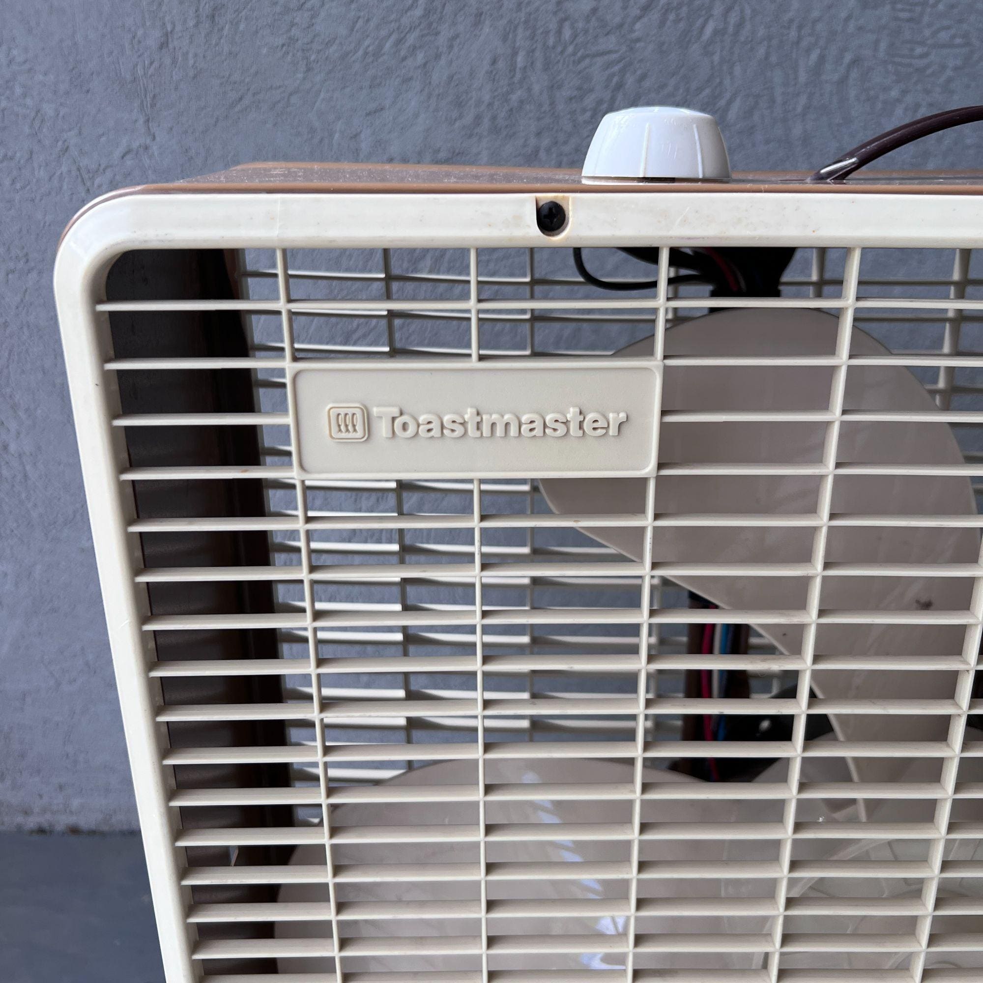 Vintage Toastmaster 20 3-speed Box Fan Brown Retro Fan Fully Functional ...