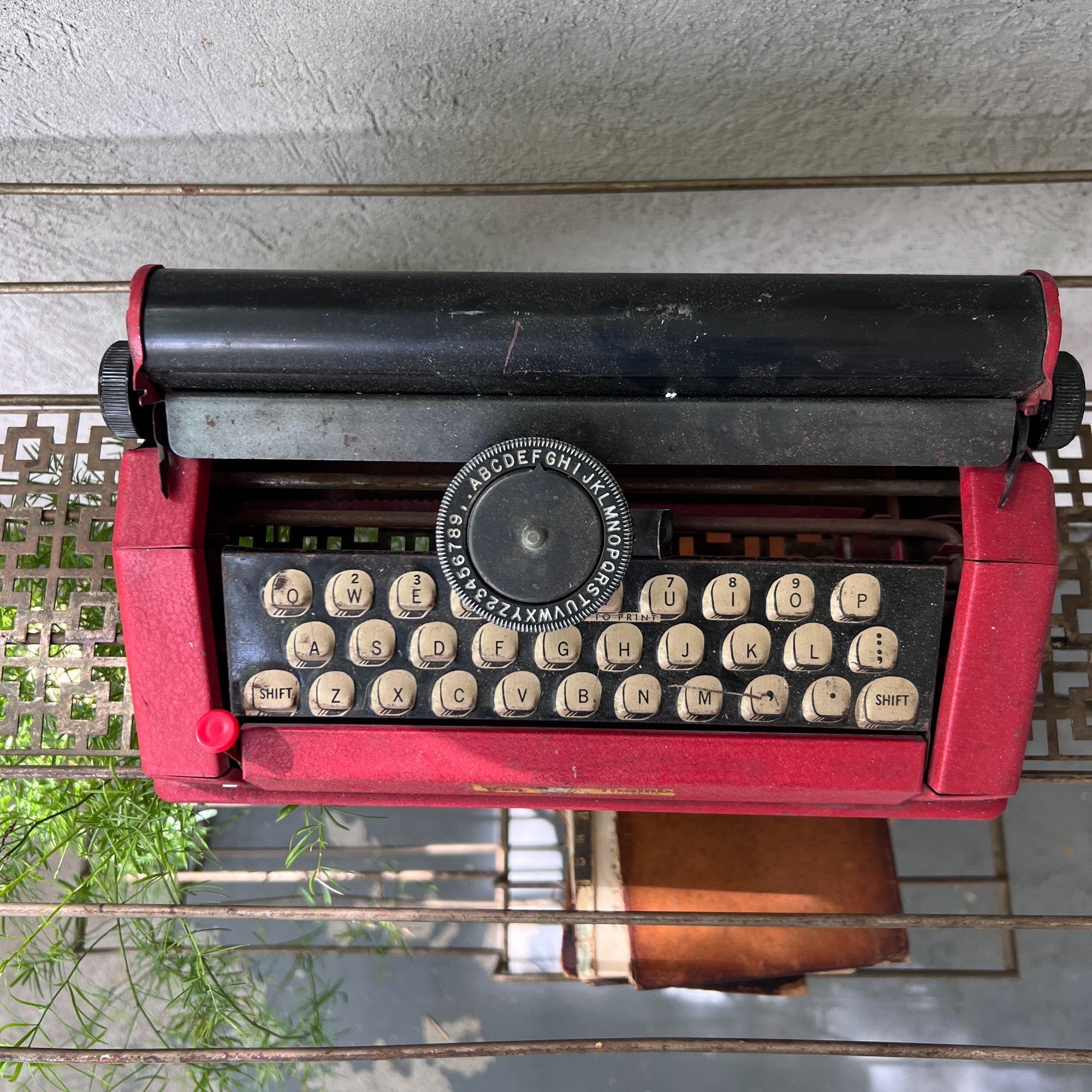 Vintage Red Tom Thumb Junior Typewriter Toy Collectible Child's Writing ...