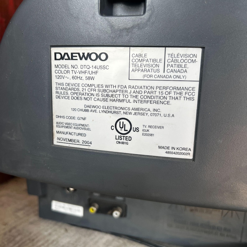 Daewoo Silver Gaming CRT TV With Remote Model DTQ-14U5SC 2004 Vintage ...