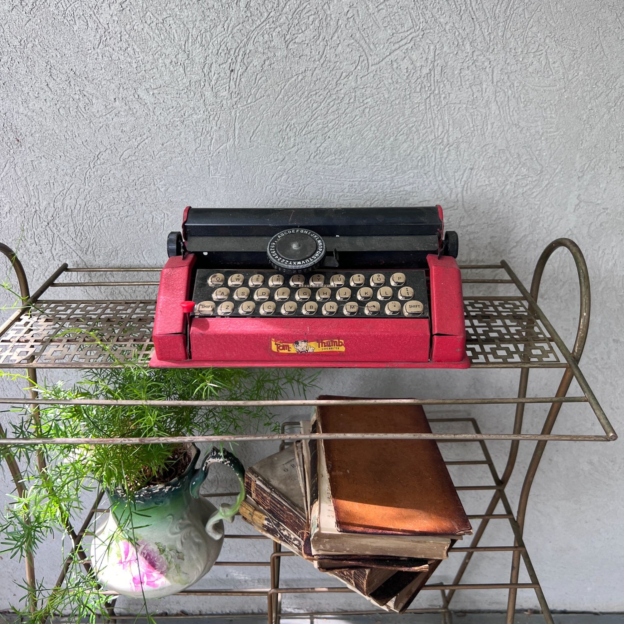 Vintage Red Tom Thumb Junior Typewriter Toy Collectible Child's Writing ...