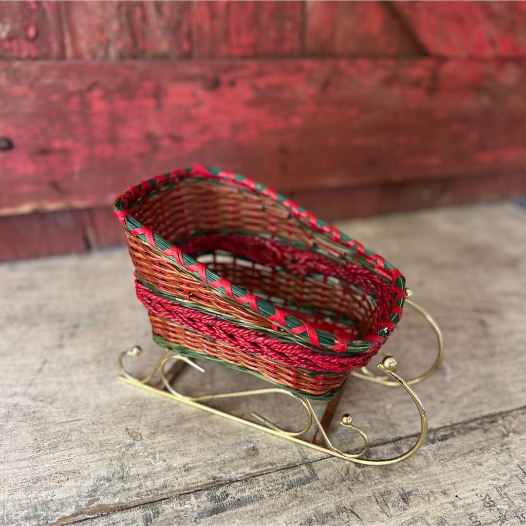 Vintage Wicker Christmas Sleigh Basket – Red, Green & Gold Holiday ...