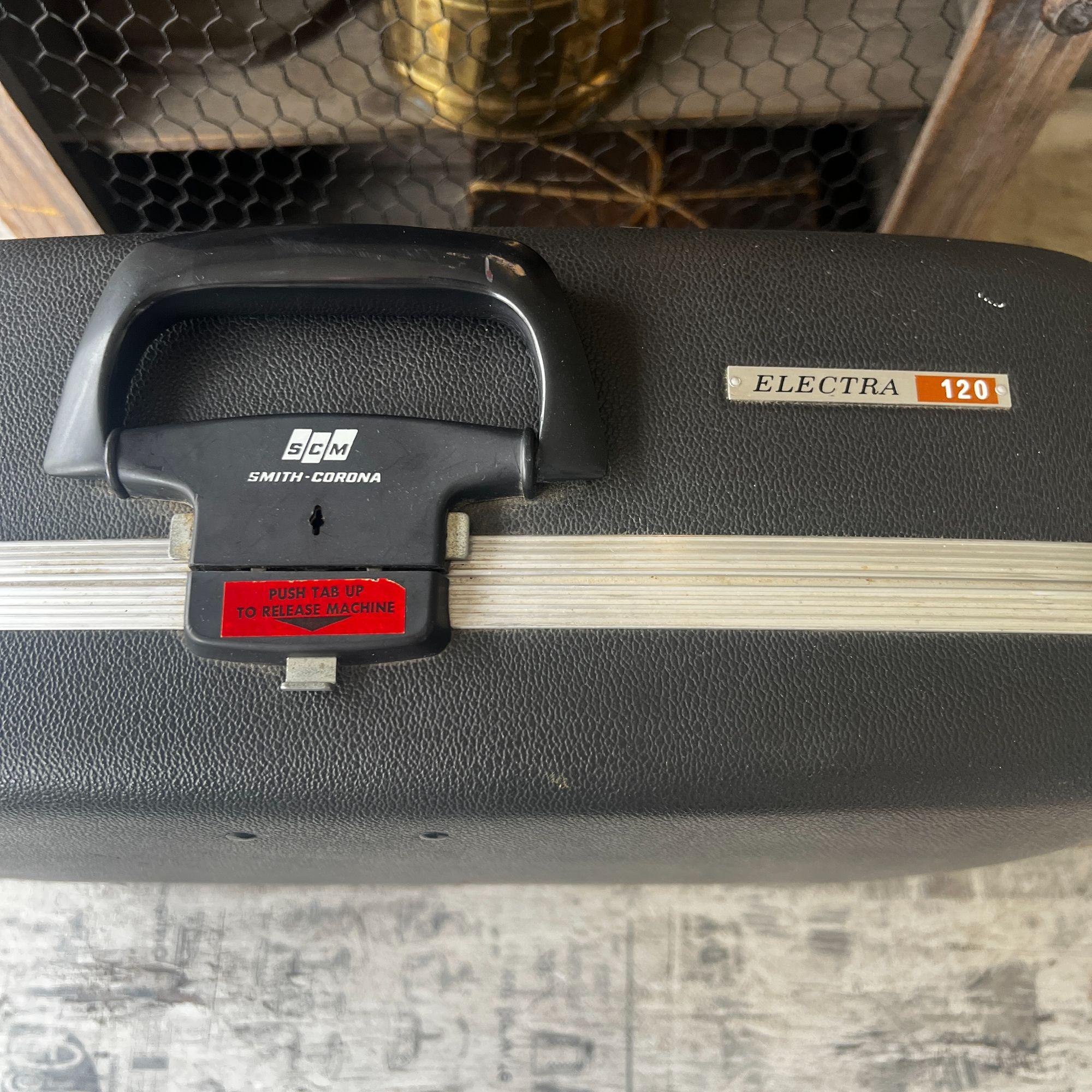 Smith-corona Electra 120 Vintage Electric Typewriter With Carrying Case ...