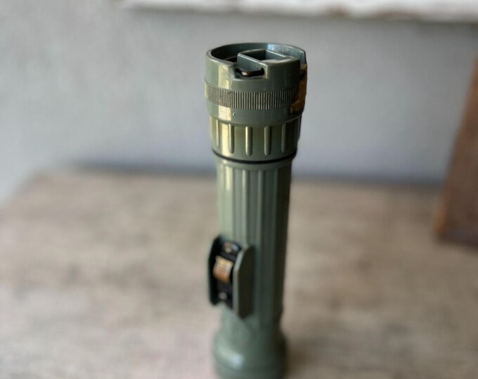 Vintage 10" Rayovac Sportsman Flashlight - Works! - Etsy