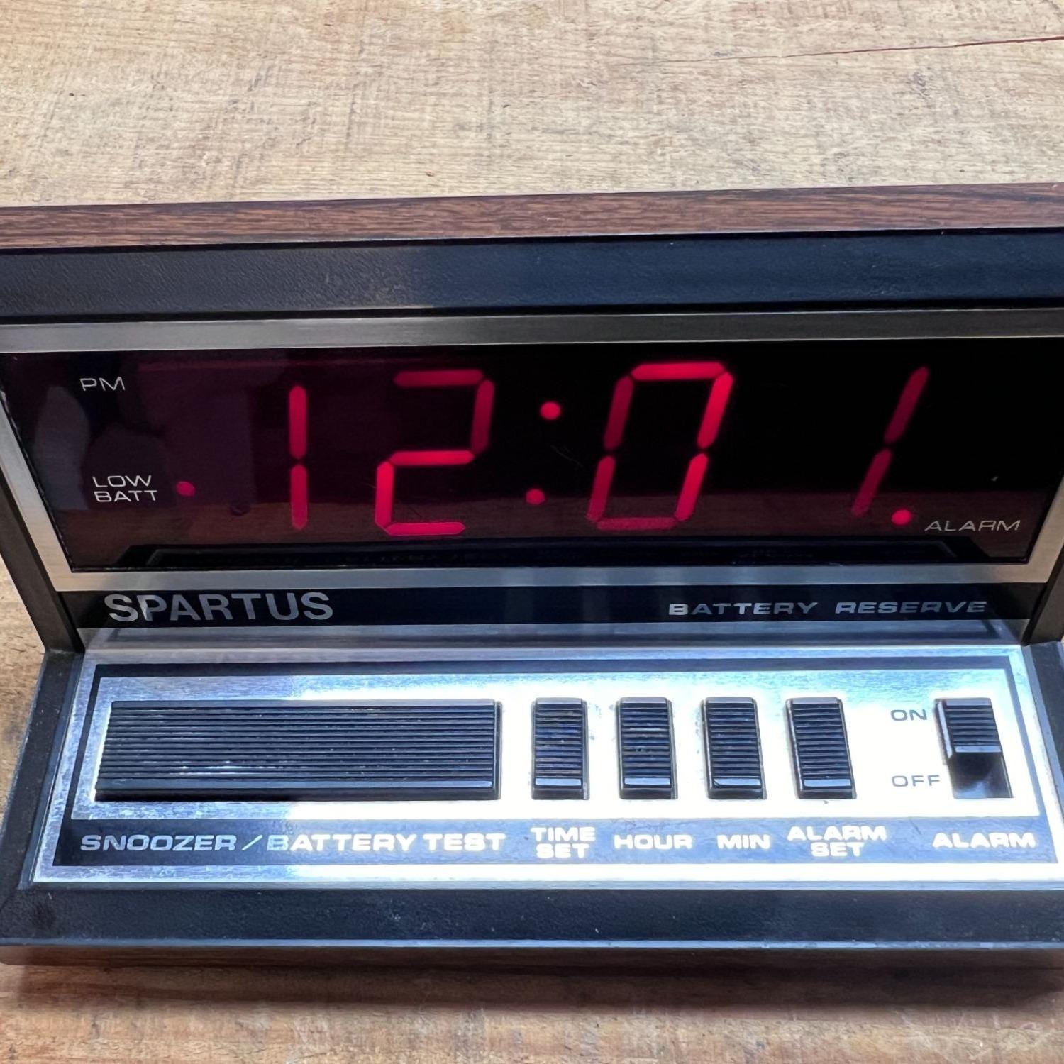Vintage Spartus Alarm Clock Model 1140 - Etsy