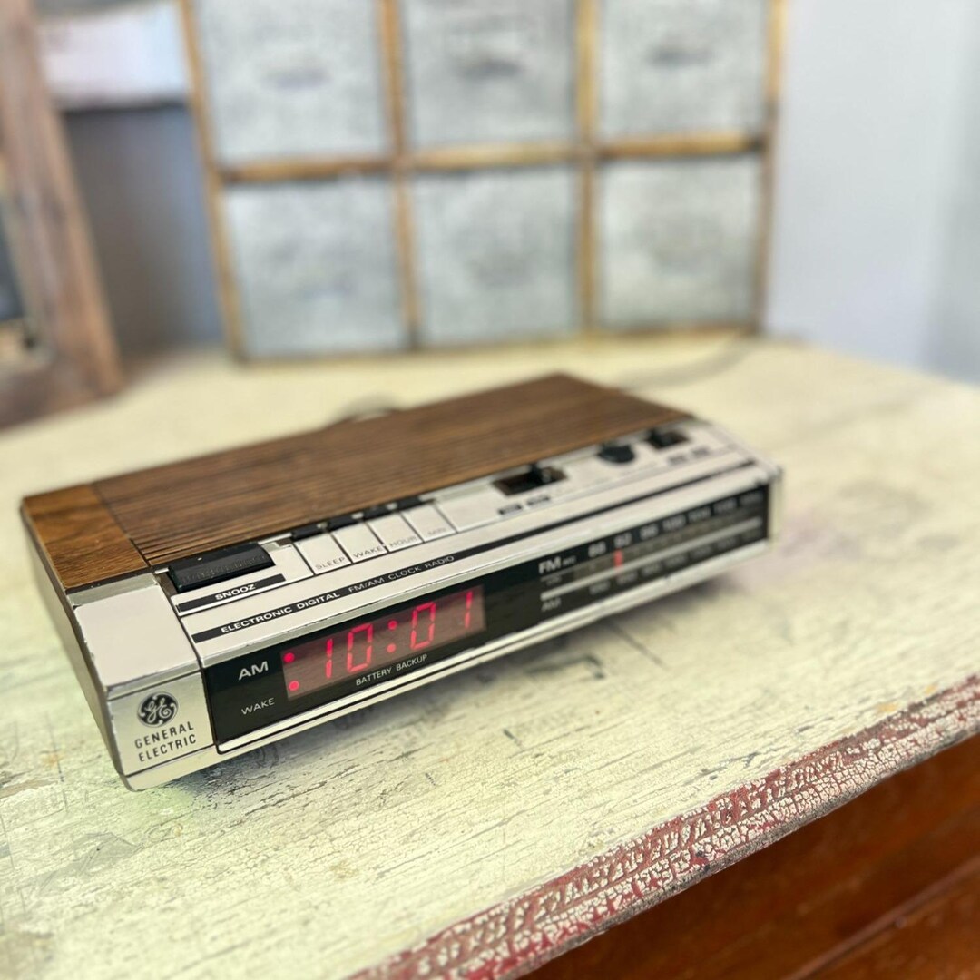 Vintage GE Clock Radio Model 7-4634B - Fully Functional Retro Alarm ...