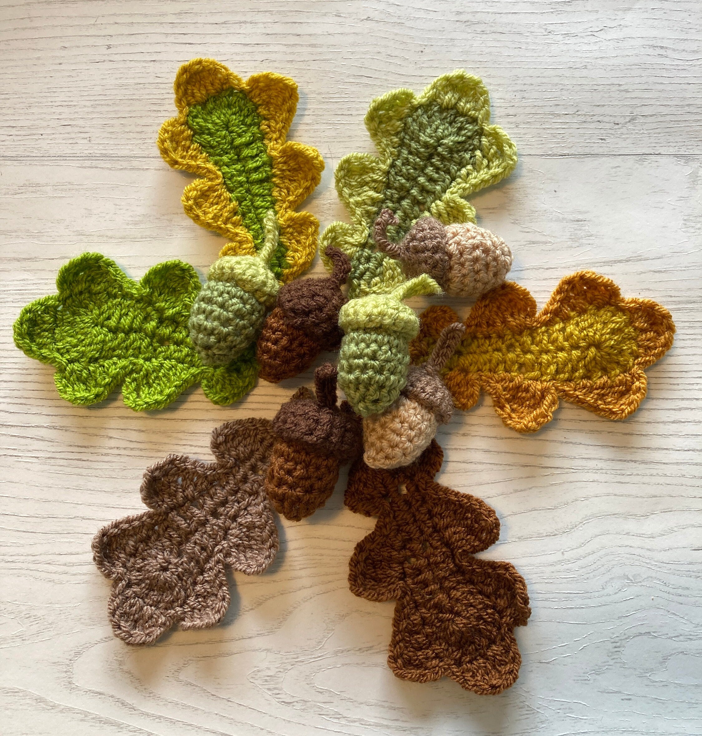 Crochet Oak Leaf Pattern Acorns And Oak Leaves Free Crochet Pattern