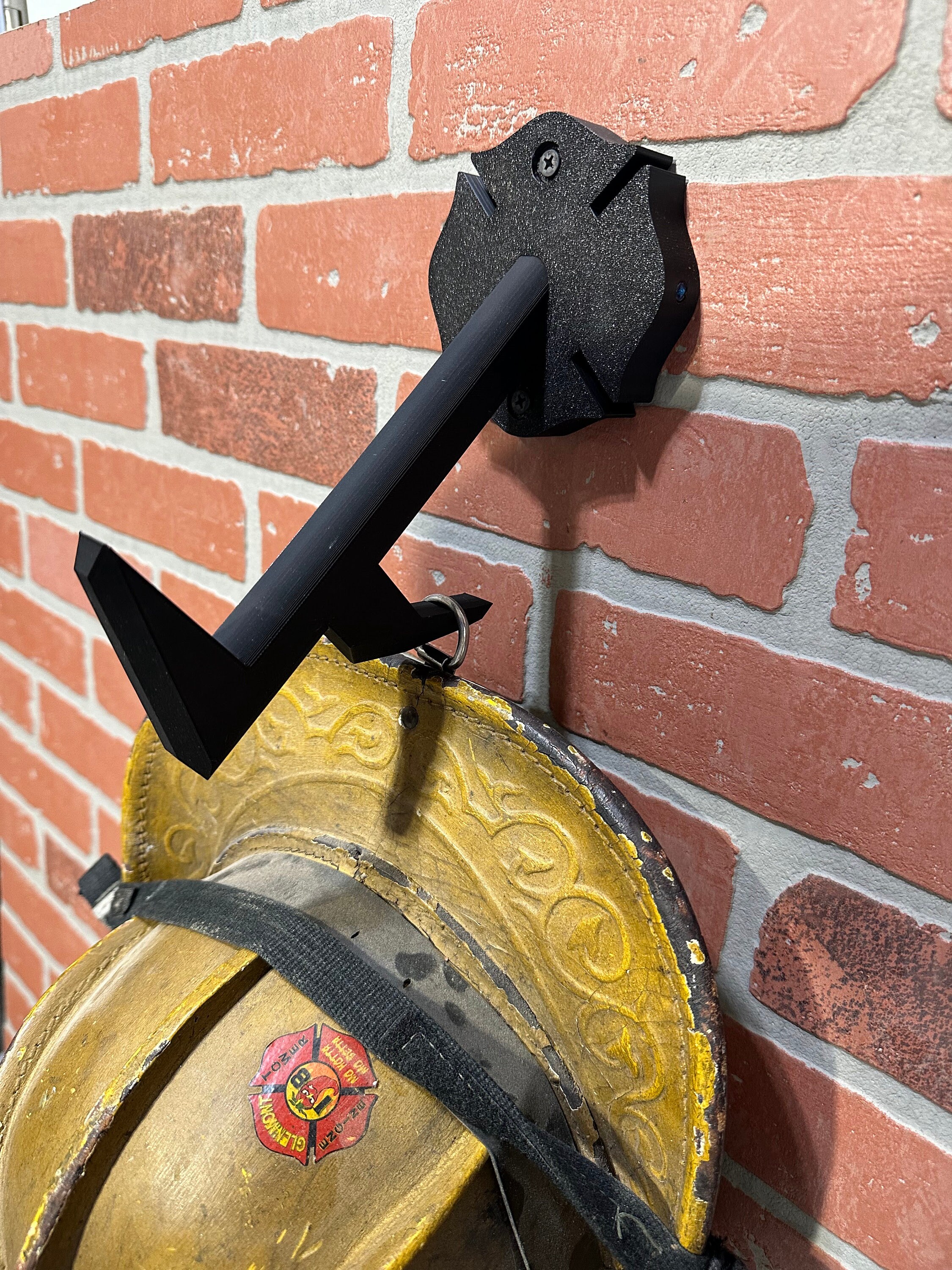 New York Roof Hook Helmet Mount Display - Etsy