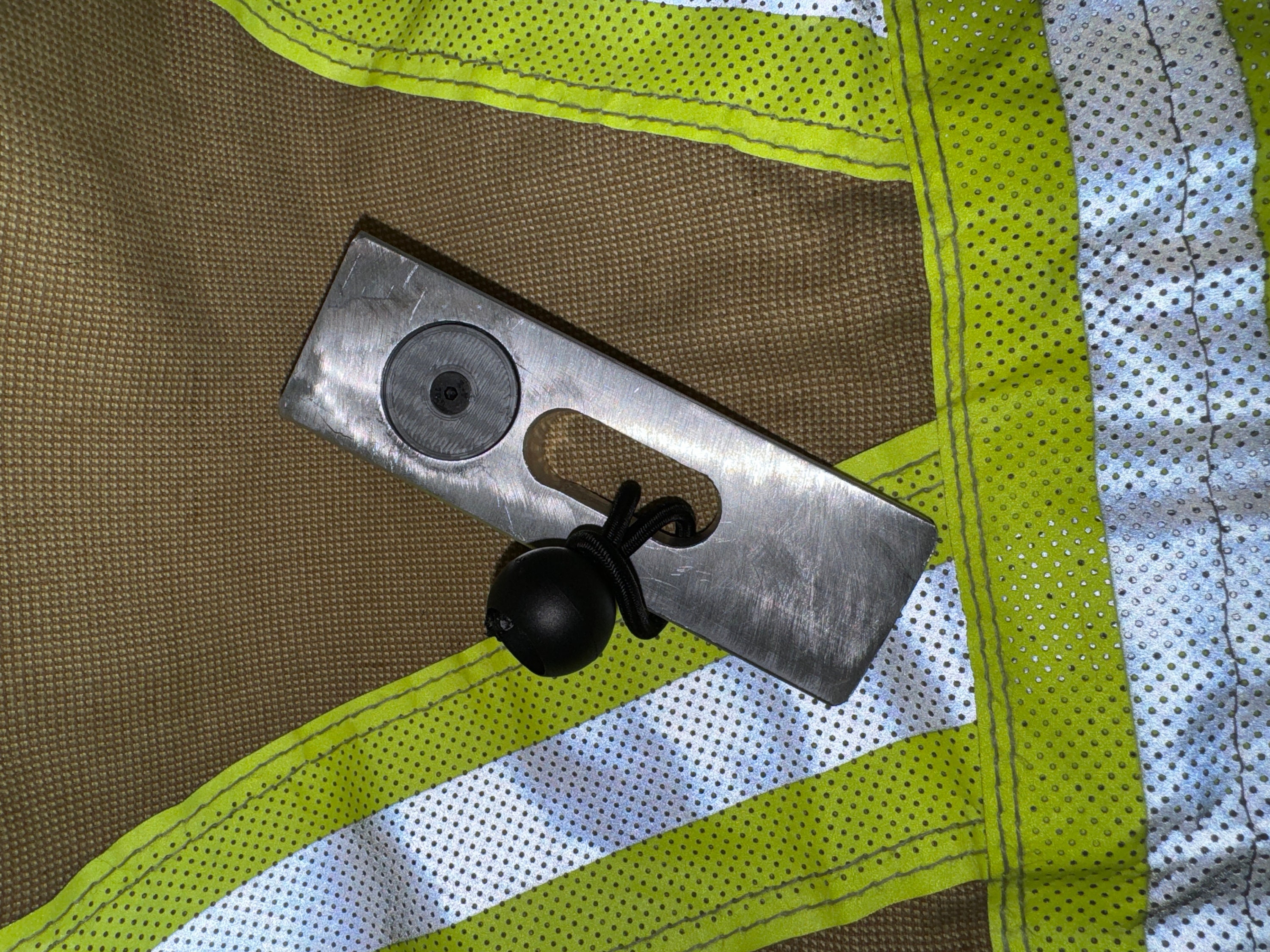 The V.E.S. - 1 Aluminum Wedge With Gas Key Shutoff and (1) 30 Lb Magnet ...