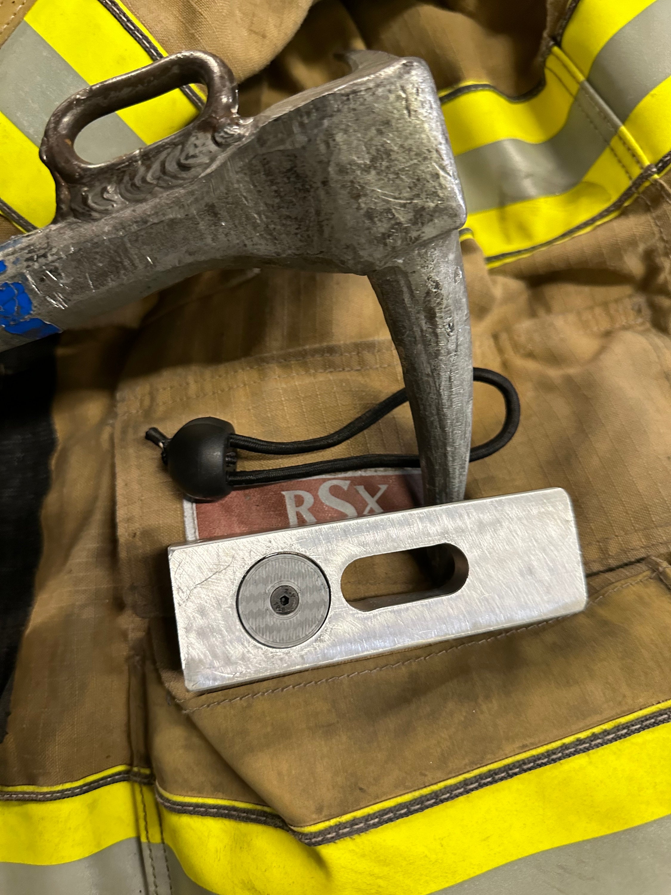 The V.E.S. - 1 Aluminum Wedge With Gas Key Shutoff and (1) 30 Lb Magnet ...