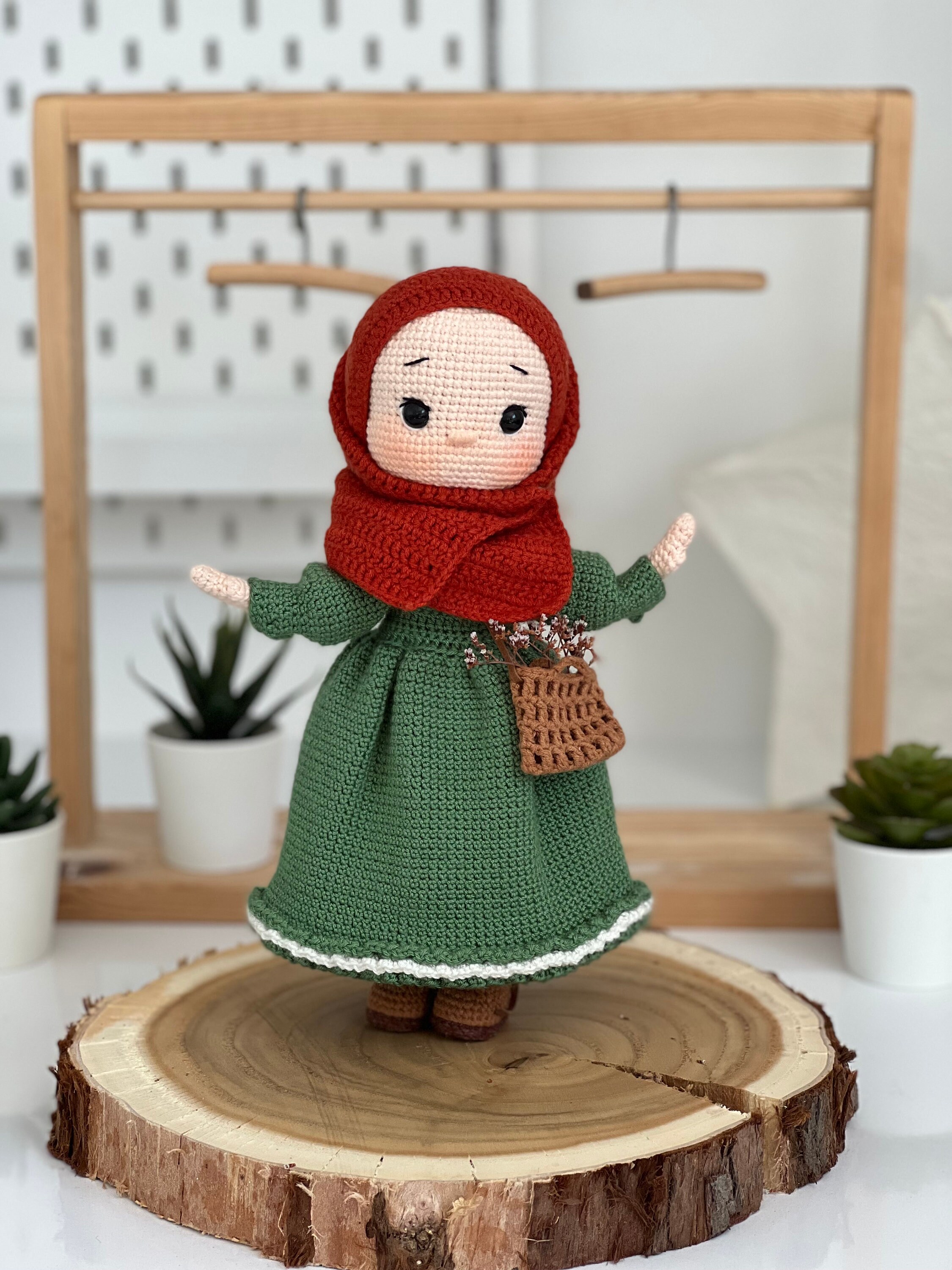 Crochet Hijab Doll, Amigurumi Doll, Amigurumi Hijab Doll, Crochet Leyla ...