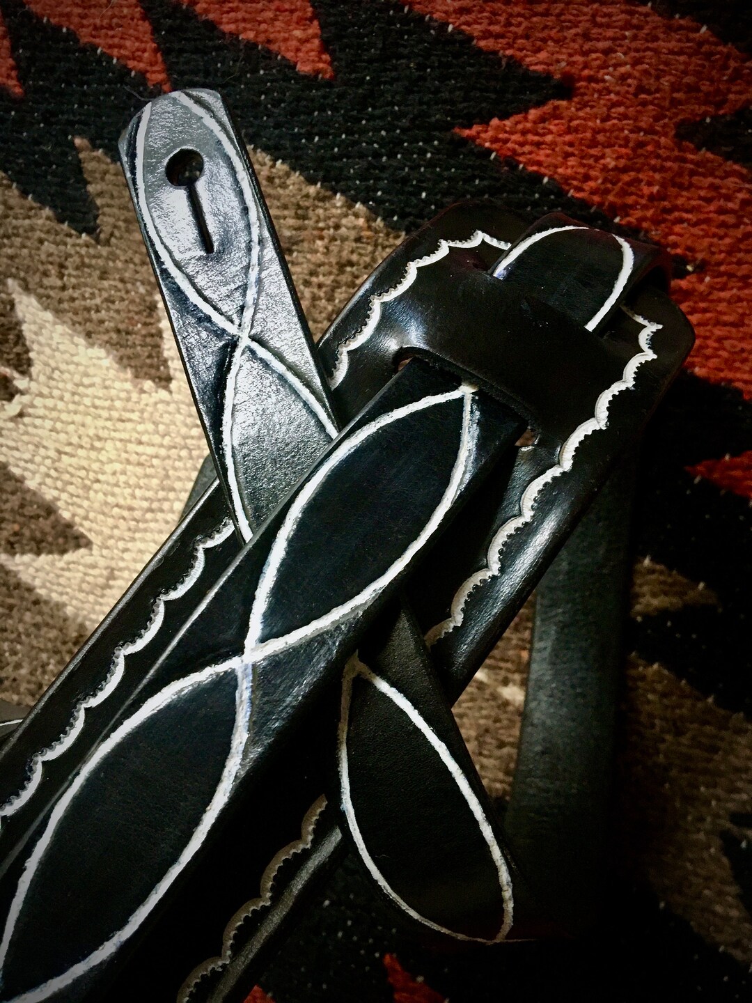 Vintage Style "rodeo" Leather Guitar Strap - Black/white Details. - Etsy