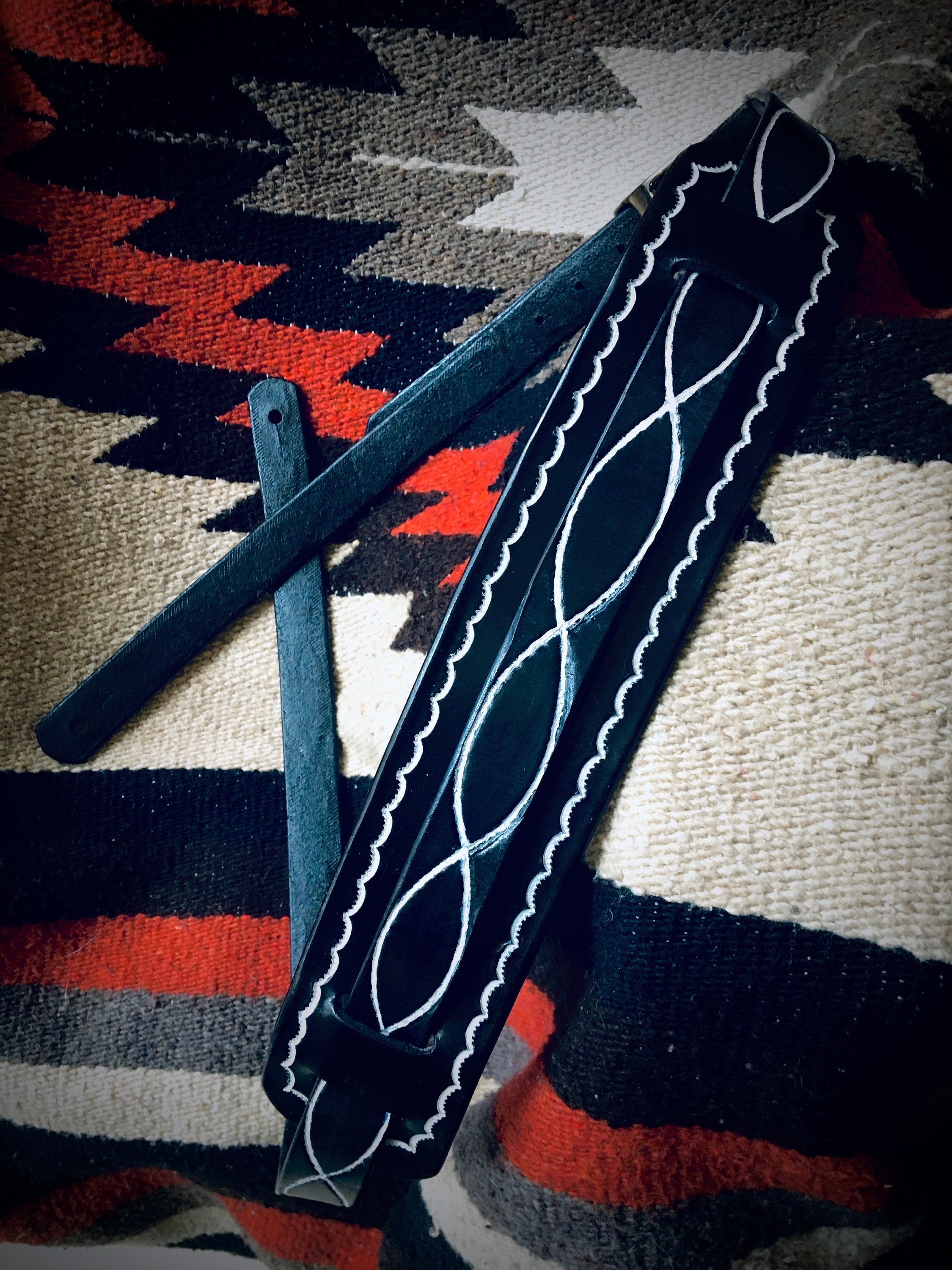 Vintage Style "rodeo" Leather Guitar Strap - Black/white Details. - Etsy