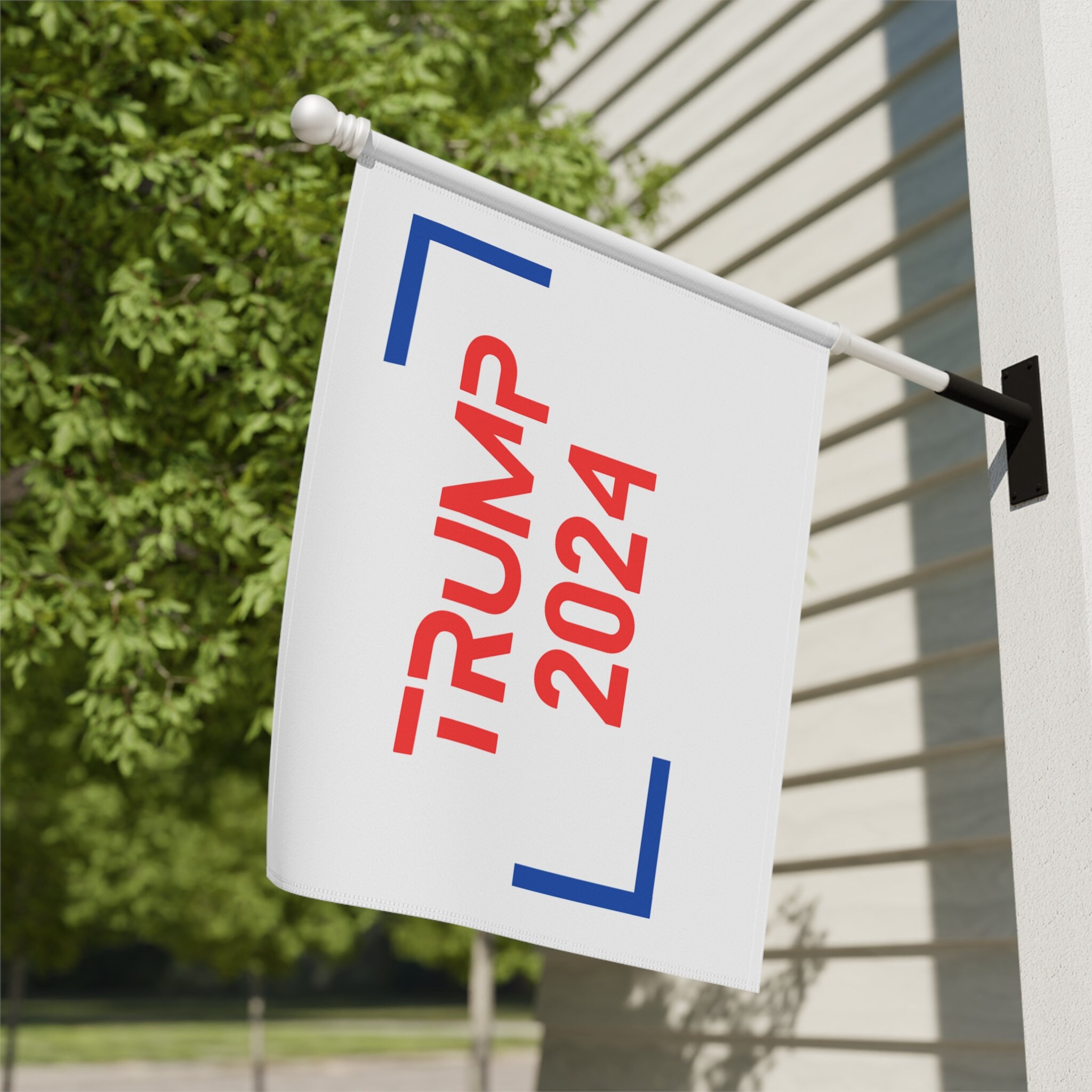 Trump 2024 Garden & House Banner in White - Etsy