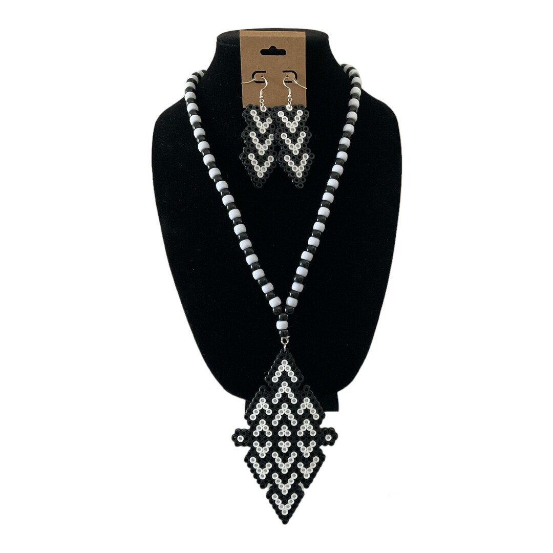 Black and White Arrows Handmade Perler Kandi Necklace and Earrings Set ...