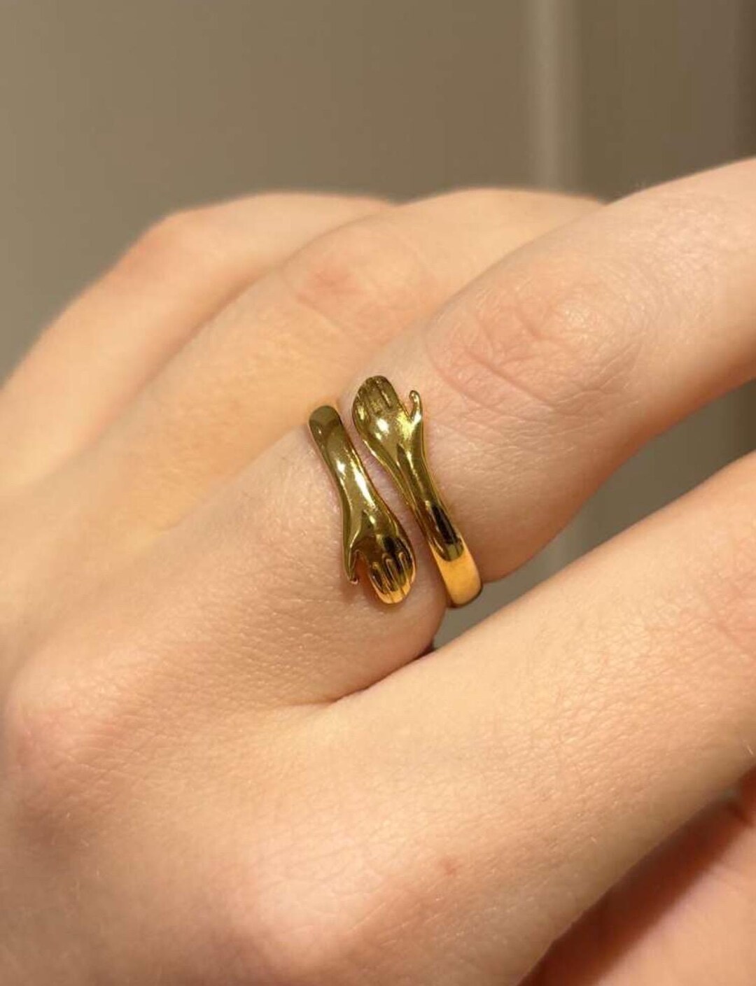 18K Gold Hug Ring | Gold Hugging Ring | Hugging Hands Couple Ring | Big ...