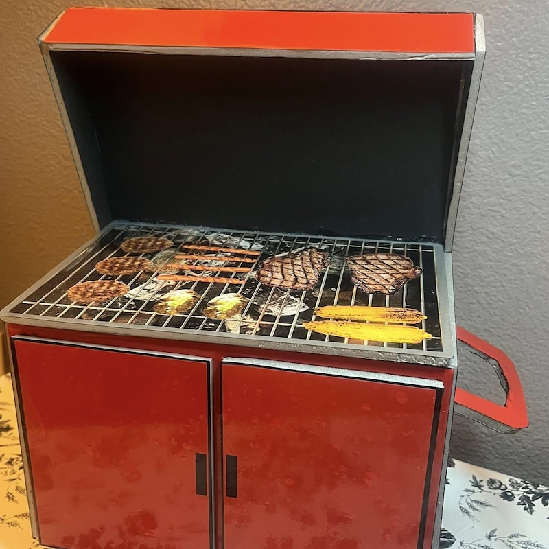 Cardboard Gift Purses - 60+ Gift Ideas for 2026