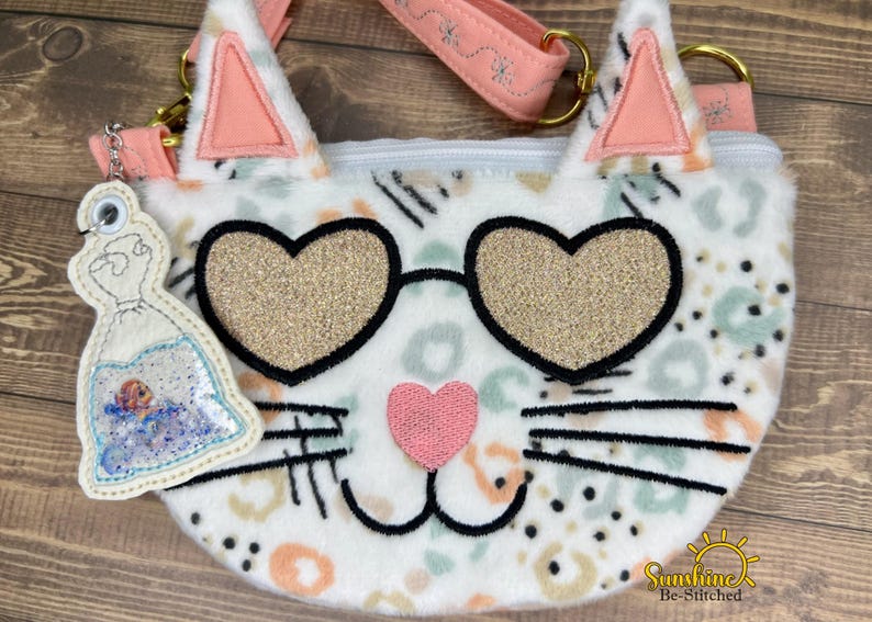 ITH Cat Zipper Bag - in the Hoop Embroidery Design Cute Cat With ...