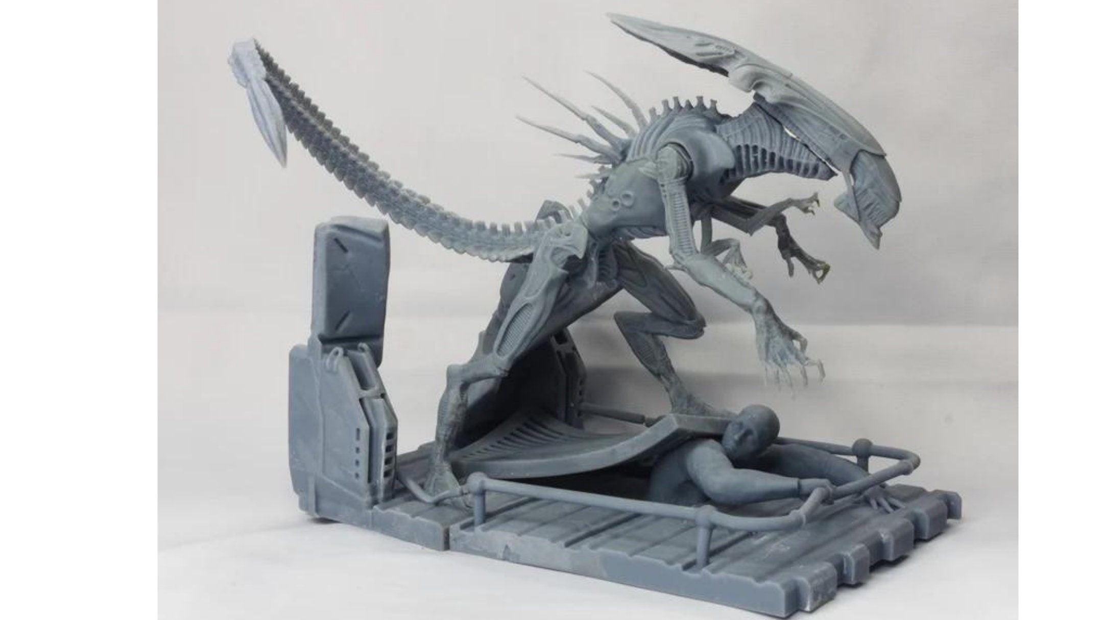 Alien Queen 3D Printed and Painted Result !!! Amazing Work Ronald ...