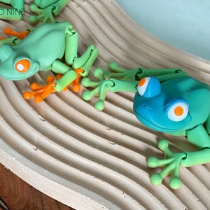 Articulated Frogs, Flexible Frog, Fidget and Stress Desk Toy ...