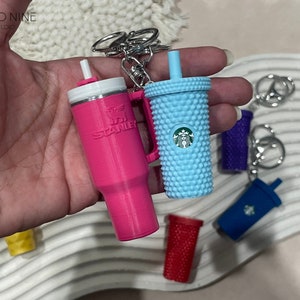Mini Tumbler Keychain, Removable Lid and Storage, Miniature Cup Pill ...