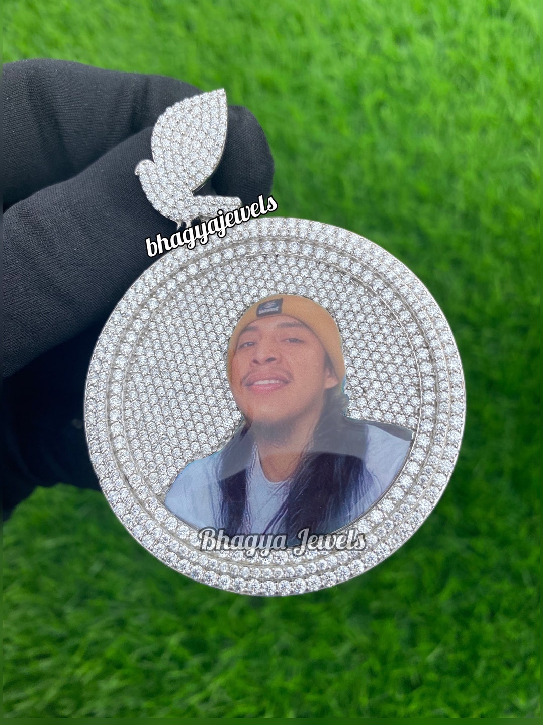 Iced Custom Round Photo Pendant , Moissanite Custom Photo Necklace, Hip ...